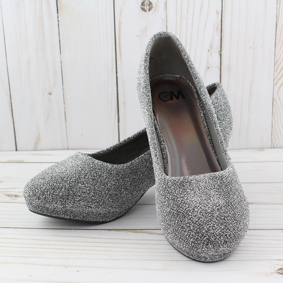 Chelsea Moreland | Shoes | Nib Chelsea Moreland Vision Girls Heels ...